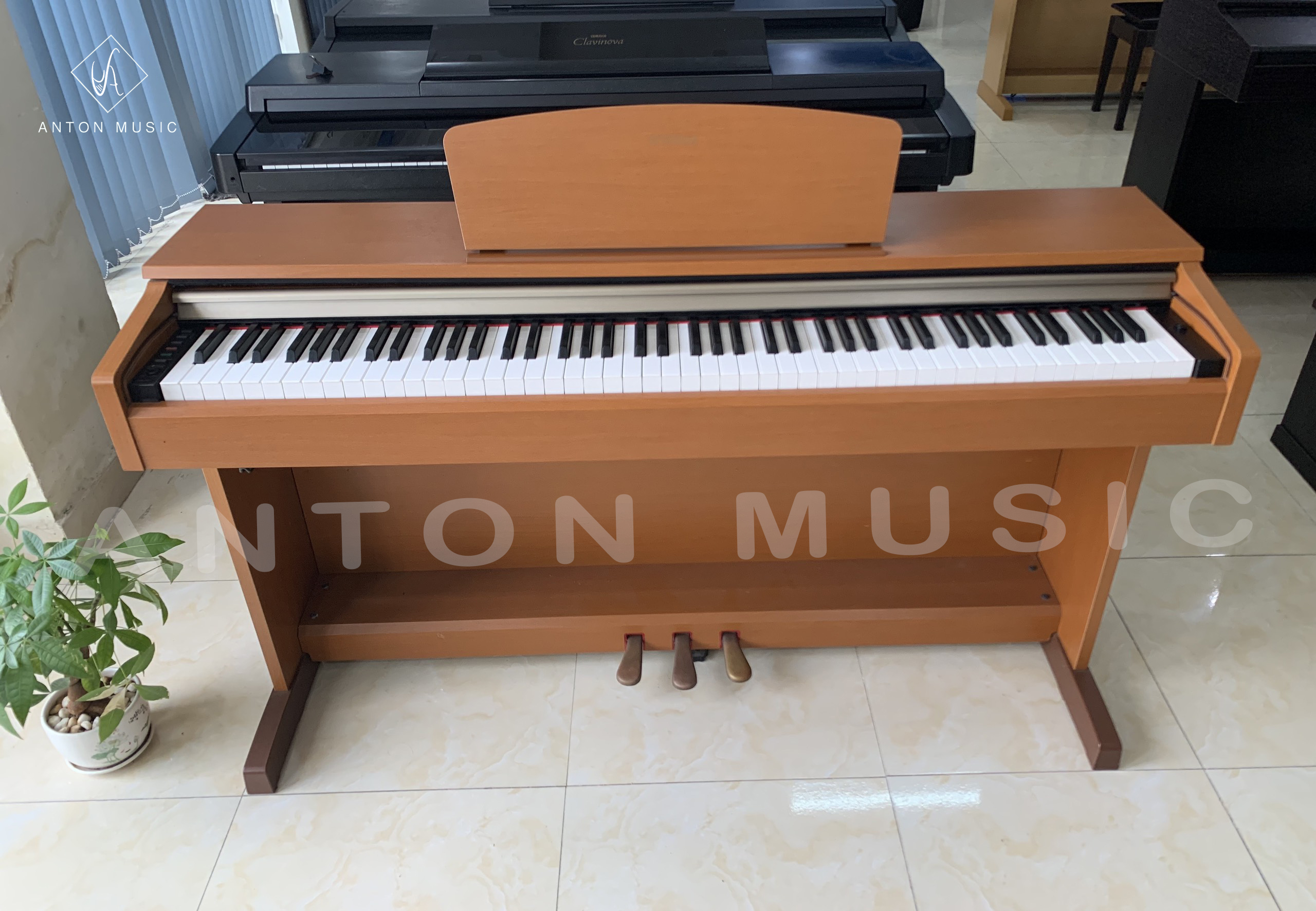 Đàn Piano Điện Yamaha YDP 151C | Giá tốt tại AnTon Music.
